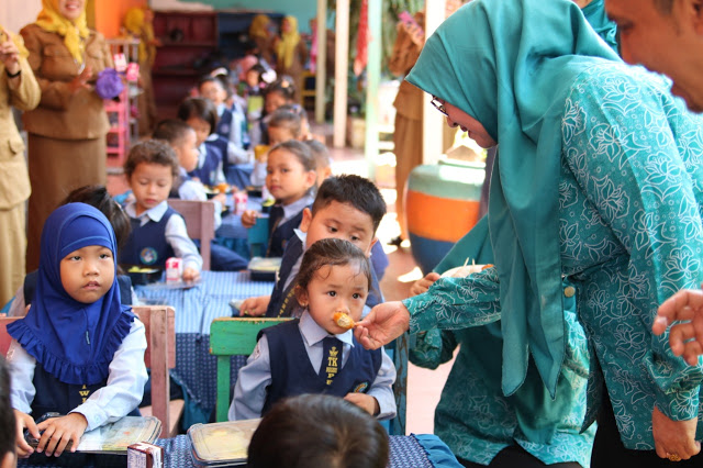 Gemarikan, Ajak Anak Gemar Makan Ikan – Pemerintah Kabupaten Banjar