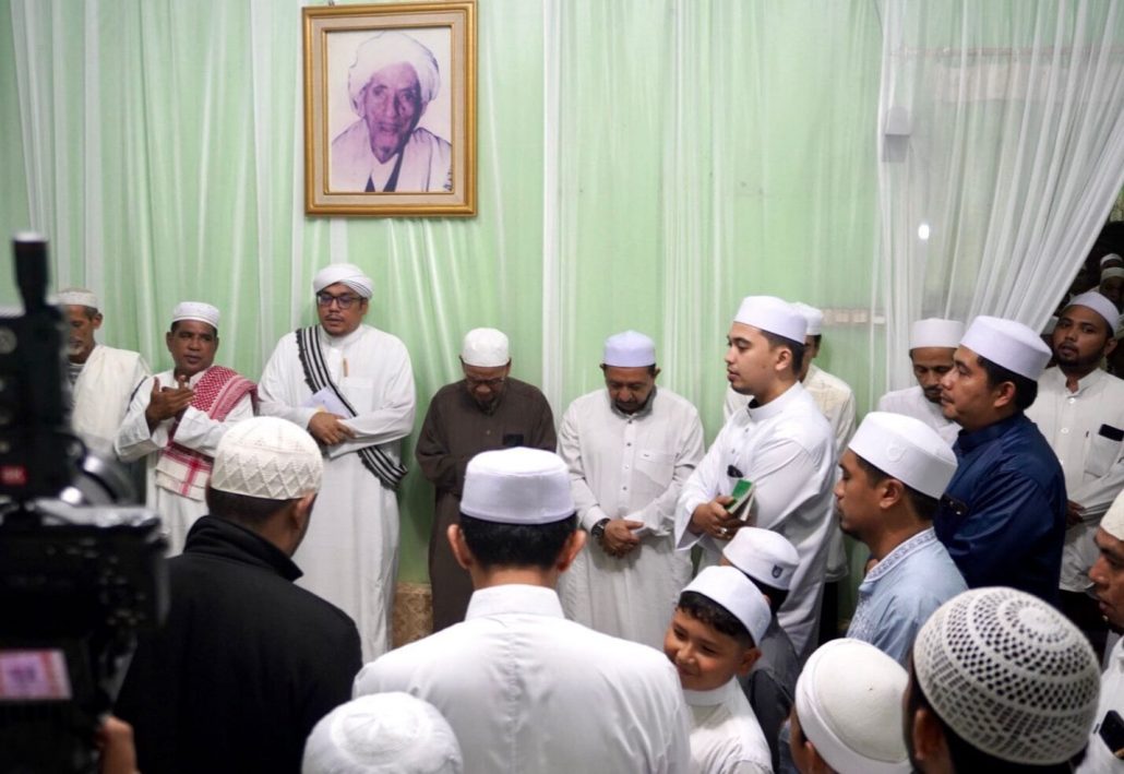 Wabup Banjar Hadiri Haul ke 43 Habib Zein bin Muhammad – Pemerintah ... Wabup Banjar Hadiri Haul ke 43 Habib Zein bin Muhammad – Pemerintah ...