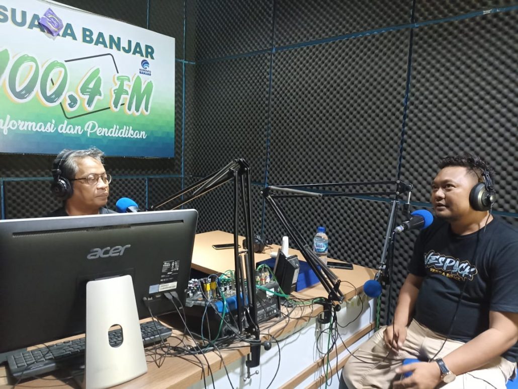 Boma, Mantan Penyiar Radio Suara Banjar Rilis Singel Kedua “Tiga Cinta” – Pemerintah Kabupaten ...
