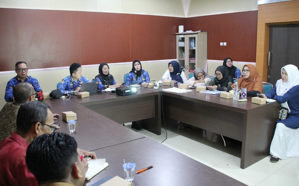 KABUPATEN BANJAR PERKUAT KOORDINASI MENUJU KABUPATEN SEHAT, TIM PEMBINA GELAR RAPAT STRATEGIS ...